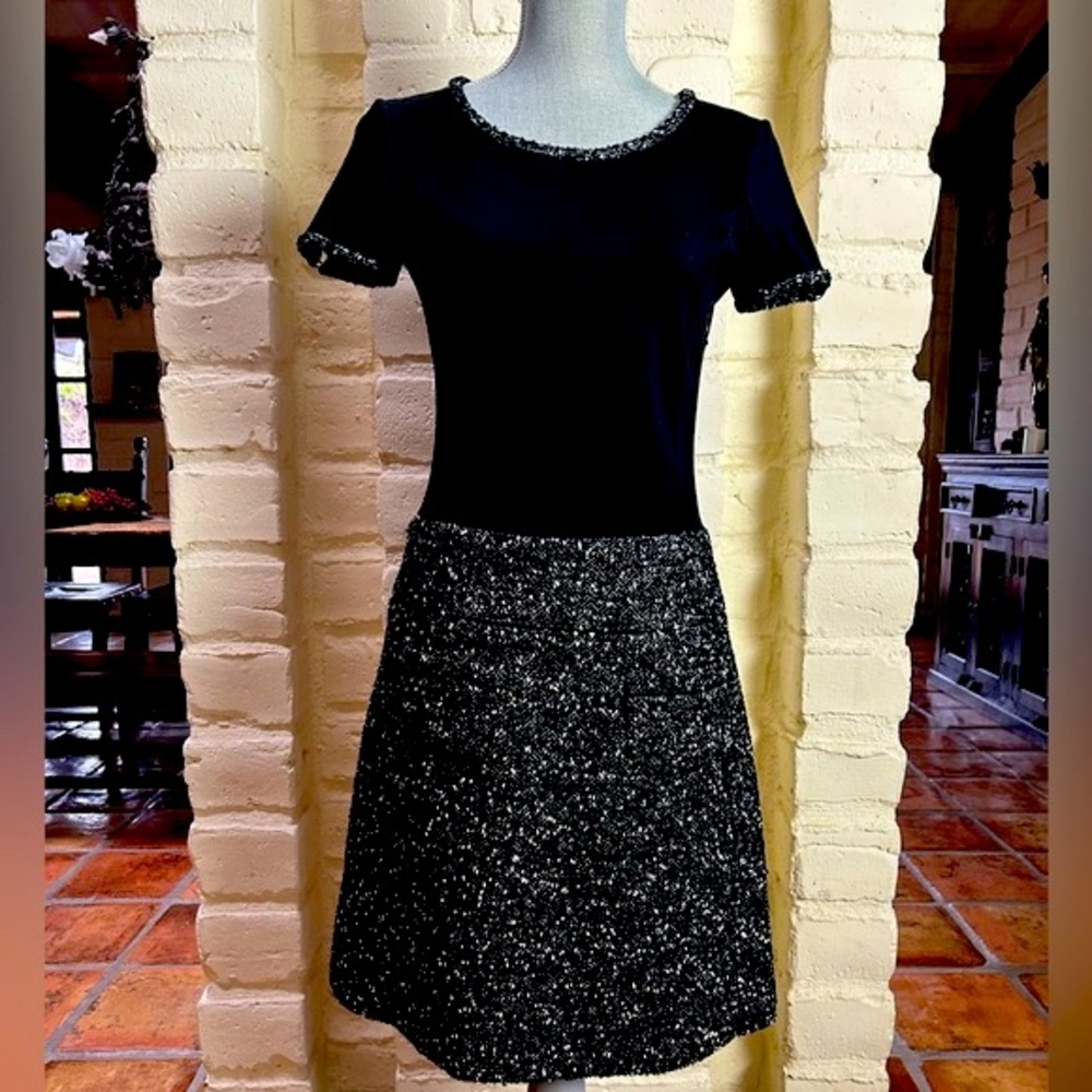 Rarely Worn Apostrophe Tweed Black A-Line Mid-Length … - Gem